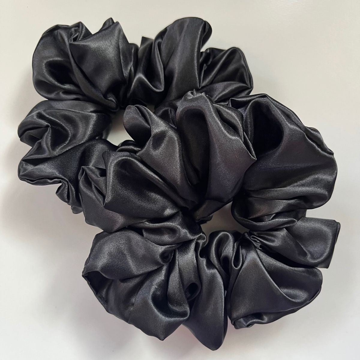 Volumizing Scrunchies- Black – SA Hijabs